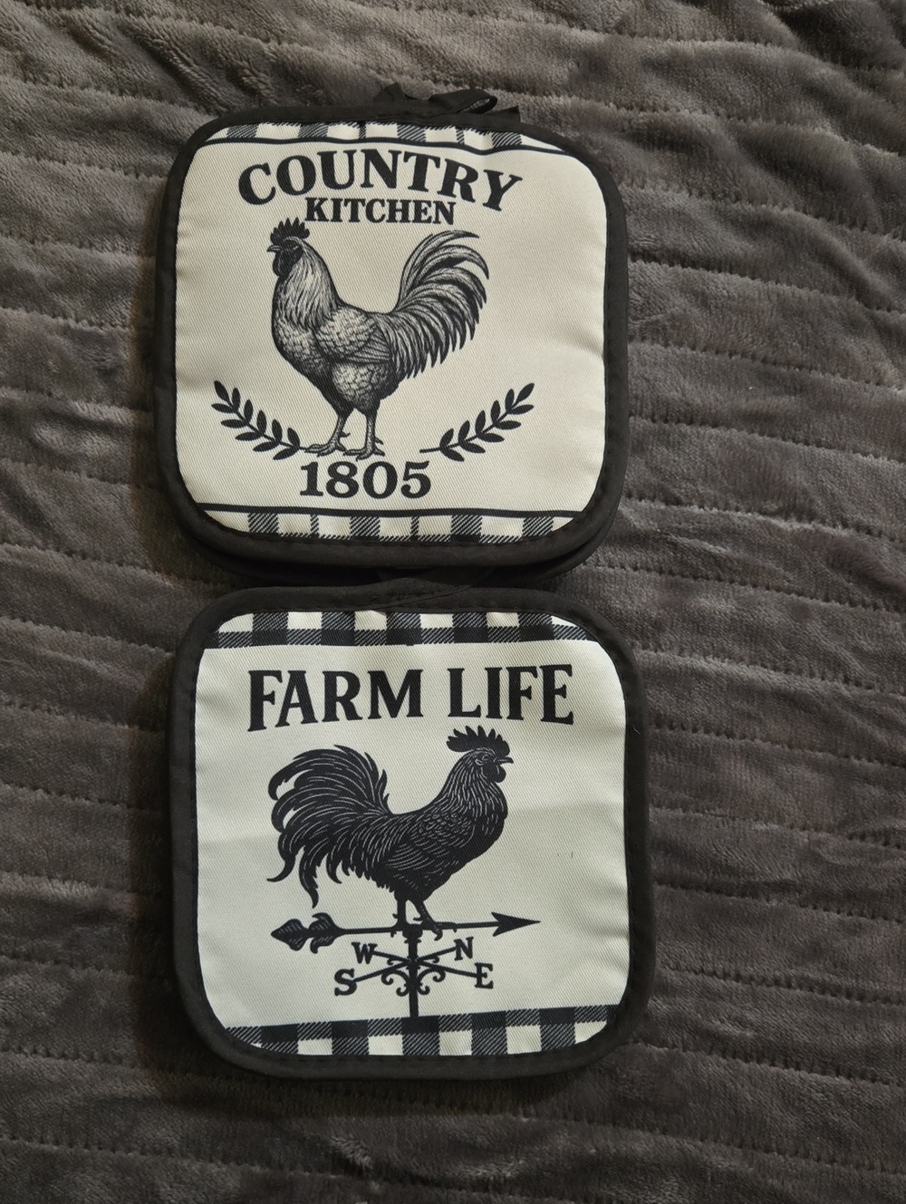 Kitchen | Farm Life Chicken Print Potholder Black White | Poshmark